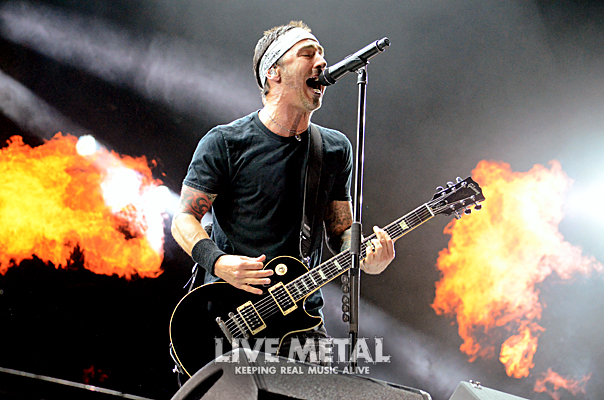 CR18_Godsmack1 – Live Metal