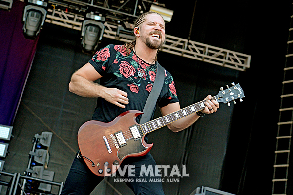 CR18_RedSunRising15 – Live Metal