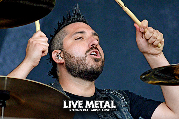 CR17_OfMice&Men4 – Live Metal